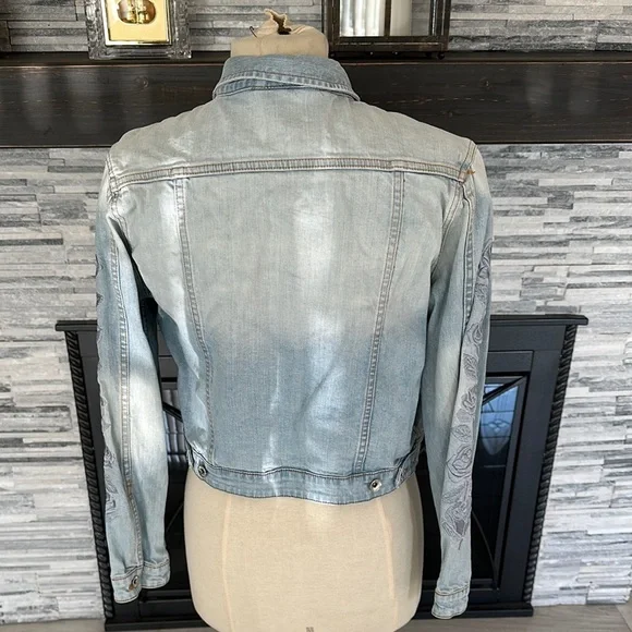 Santa Cruz Skateboards | Jackets & Coats | Santa Cruz Light Blue Denim ...